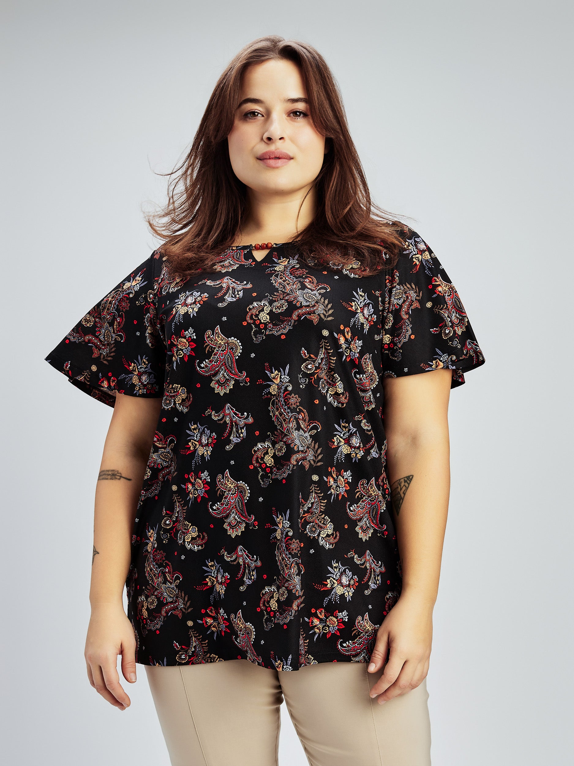 Short-sleeve semi-fitted tunic – Claire France