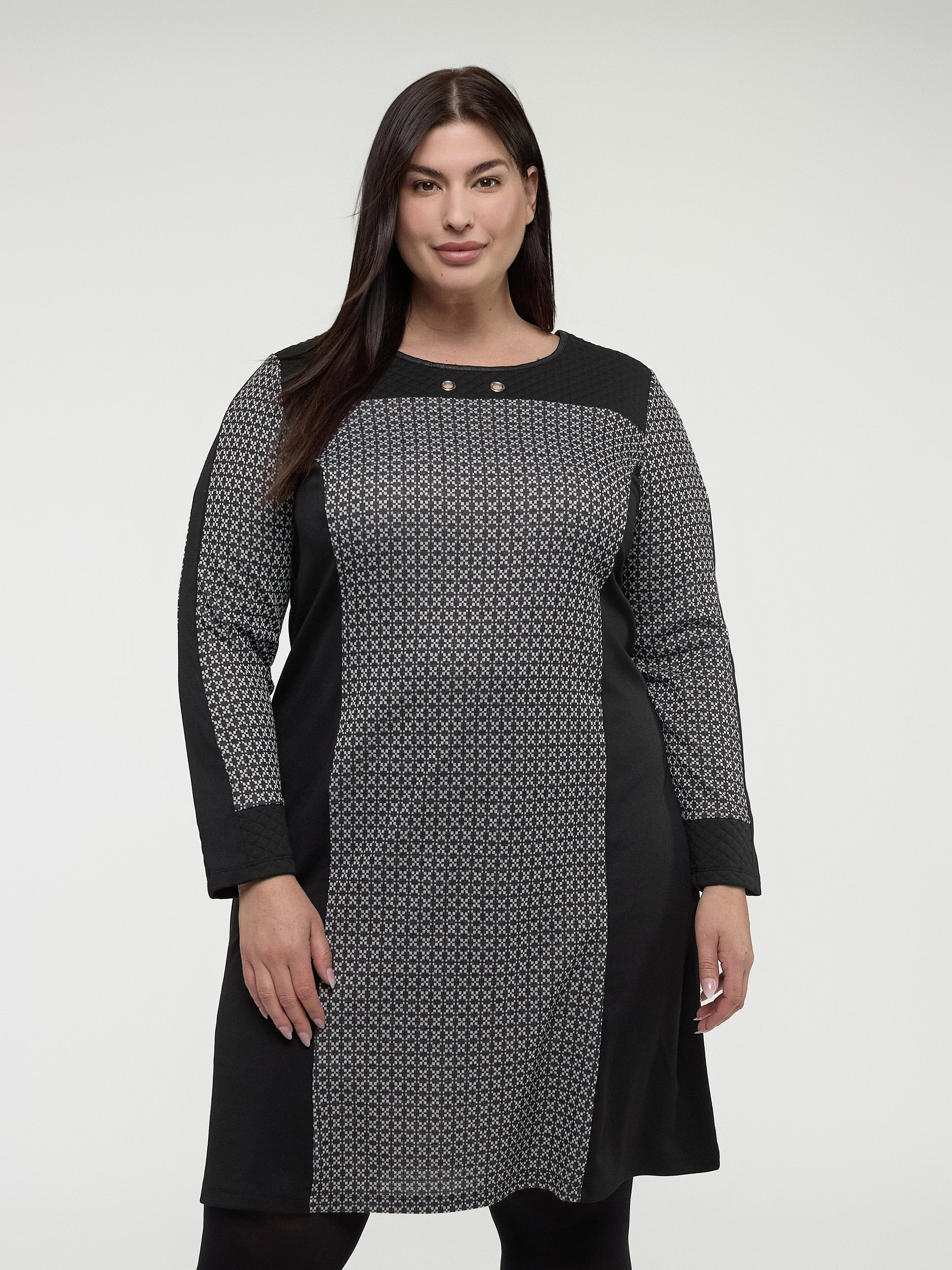 Claire France 14+ | Plus Size Clothing For Women