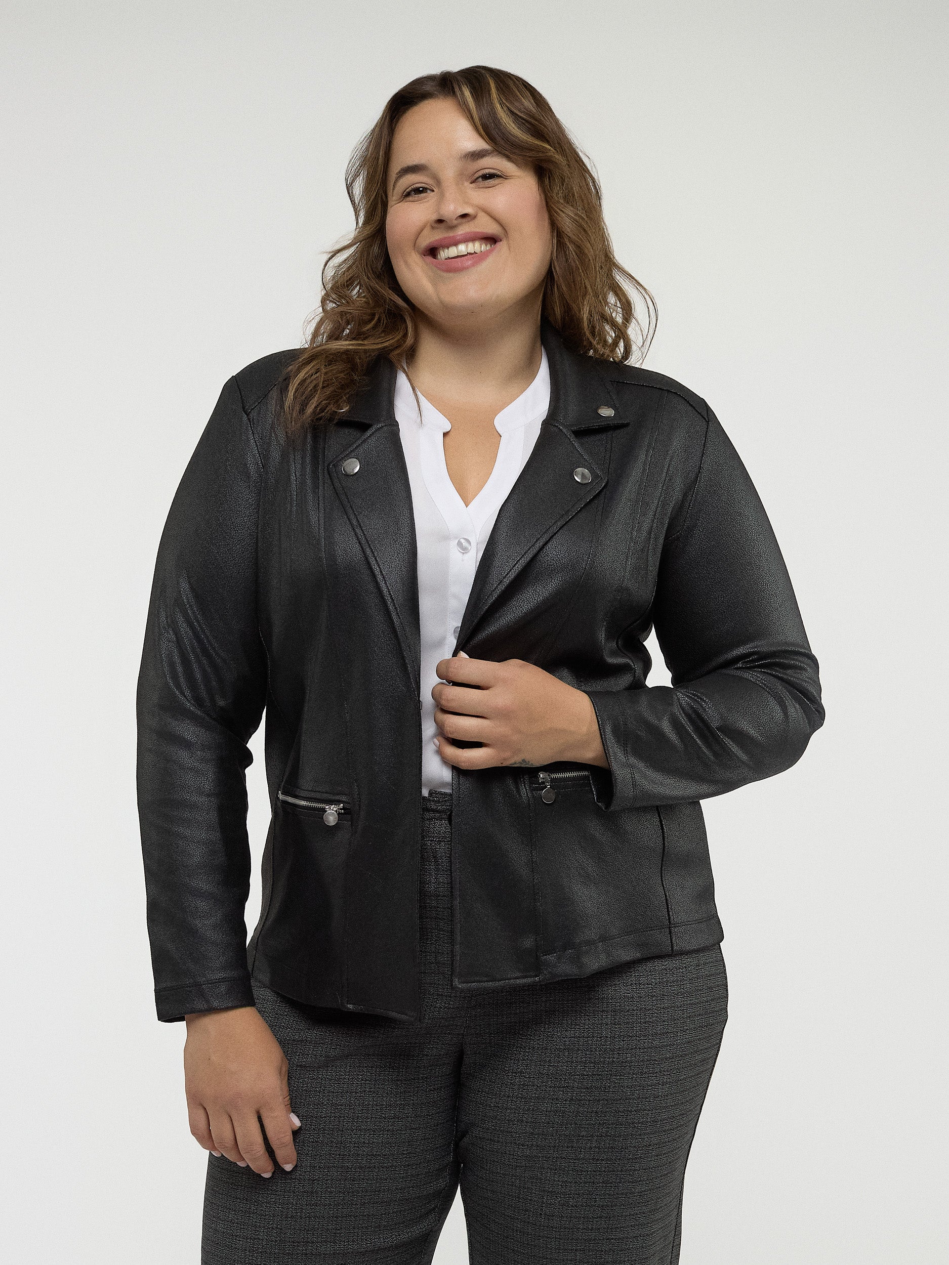 Claire France 14+ | Plus Size Clothing For Women